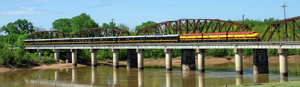 splash - Railfan & Railroad Magazine