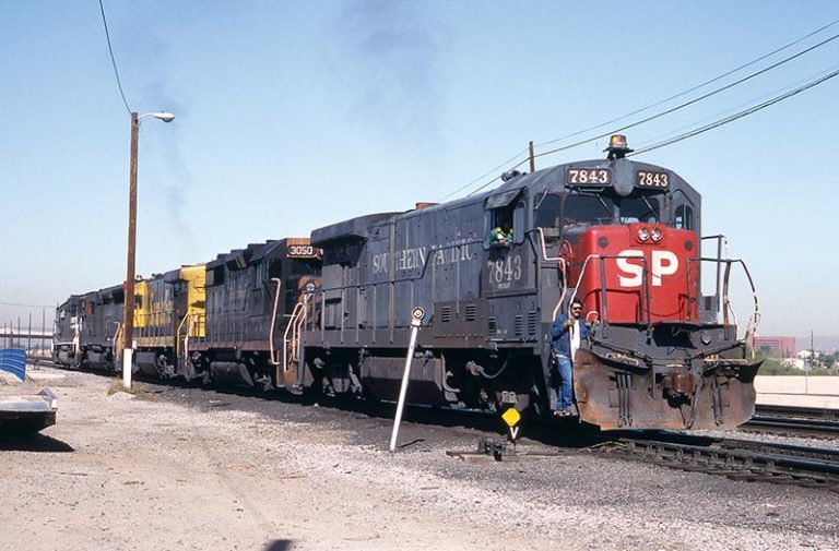 Southern Pacific's Sprint to the Finish - Railfan & Railroad Magazine