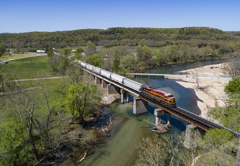 01-07 210419 KNE_0597 KCS 4811 DPU SB Elk River bridge Ginger Blue MO 1149am drone - Railfan ...
