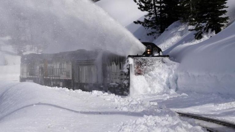 Union Pacific Runs Rotary Snowplows on Donner - Railfan & Railroad Magazine