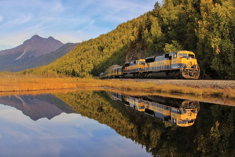 Alaskan Mirror - Railfan & Railroad Magazine