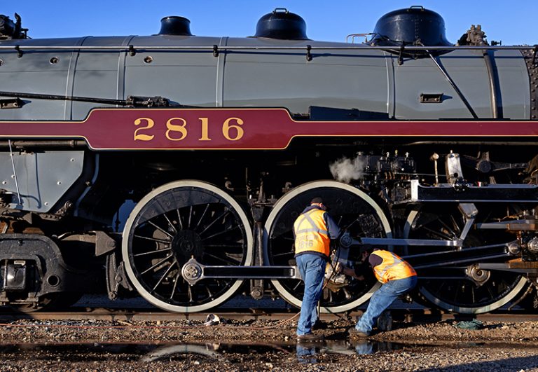 CP 2816 Finishes Season of Testing With Run on Transcontinental Main ...