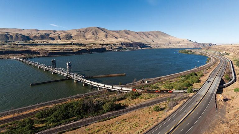 Oregon Trunk Chronicles - Railfan & Railroad Magazine